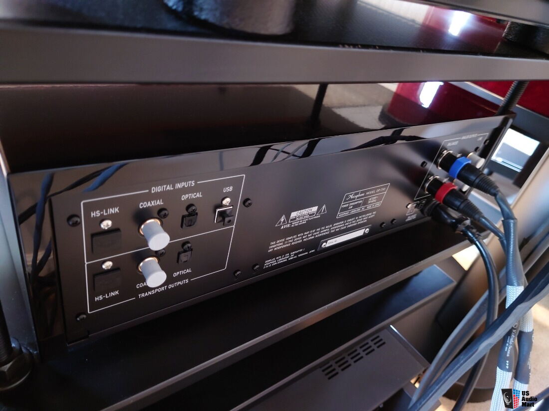 Accuphase DP-750 Precision MDSD SACD Player Photo #3989595 - Canuck ...