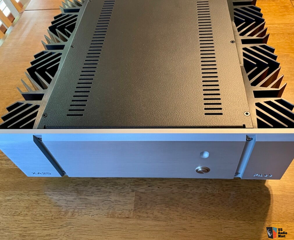 Pass Labs XA25 Amplifier