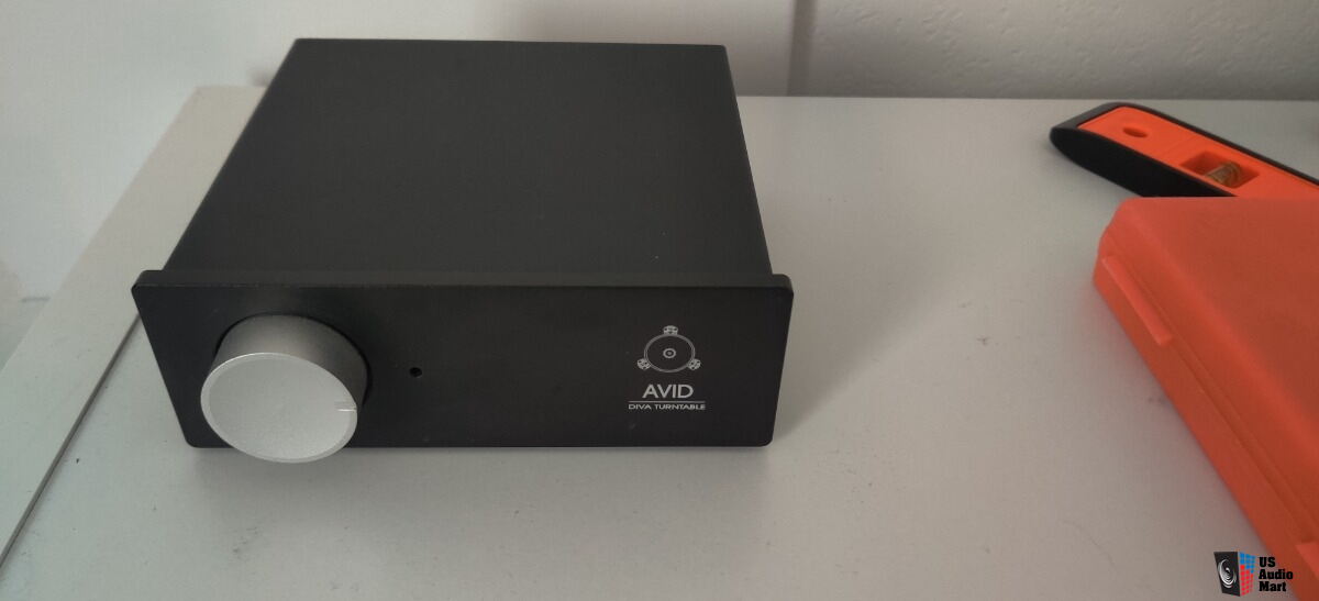 Avid Diva II turntable w/Jelco SA-250ST Photo #4001754 - US Audio Mart