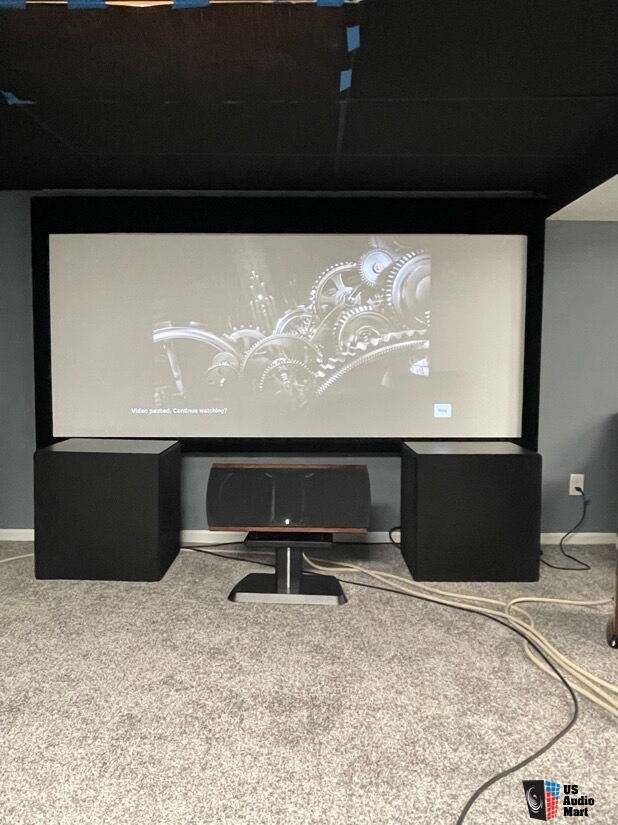 Stewart Studiotek WallMask Screen with Vertical Motorized Masking Photo ...
