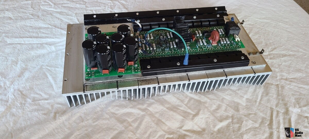 PS Audio P1000 Power plant Photo #4002722 - UK Audio Mart
