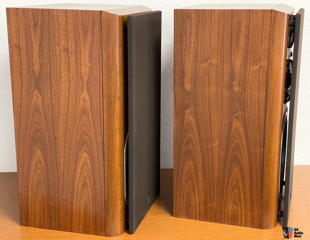 Yamaha NS-2000 Speakers W/Original Stands Excellent Condition Later ...