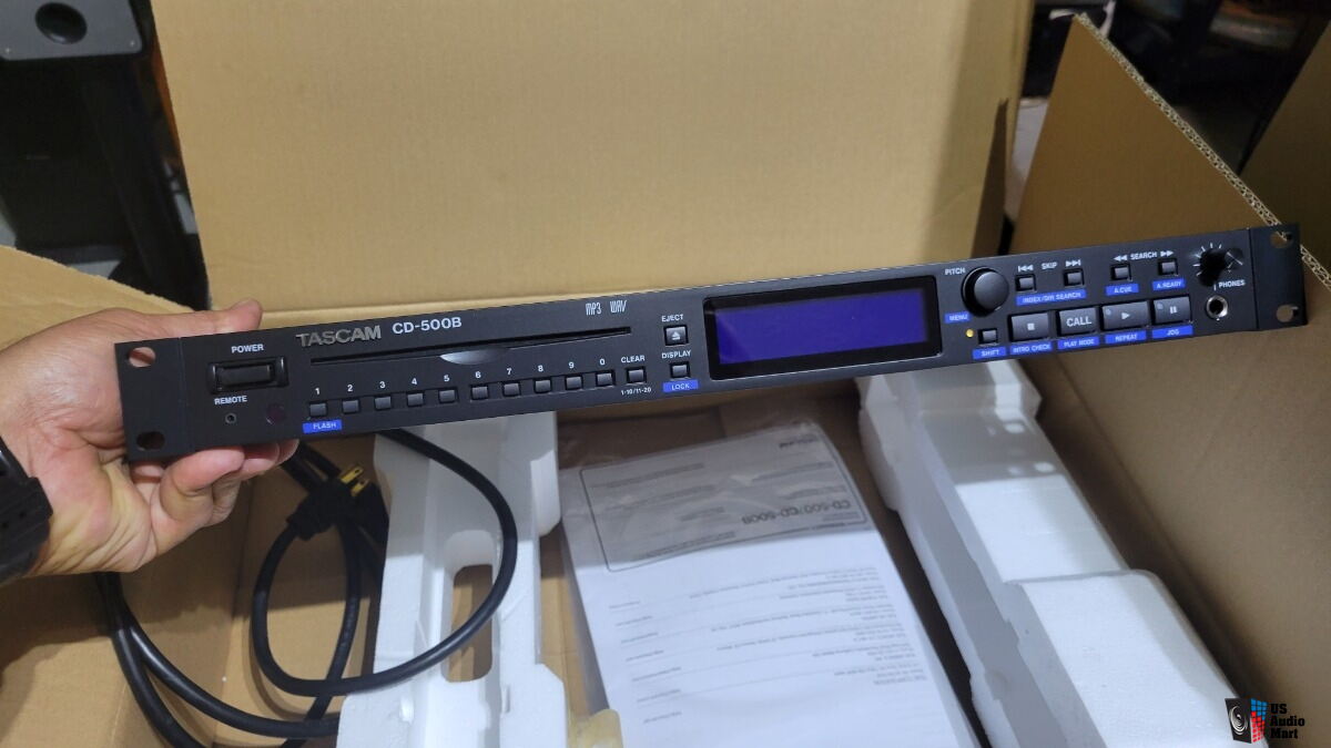 Tascam CD 500B CD player PRO Photo #4008224 - US Audio Mart