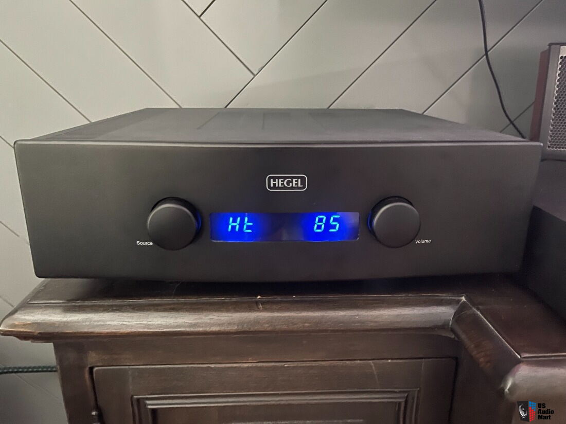 Hegel H360 - Fantastic Integrated Amplifier Photo #4009794 - US Audio Mart