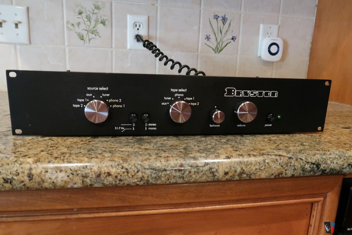 Bryston Model 1B Stereo Preamp Made in Canada Audiophile Preamplifier ...