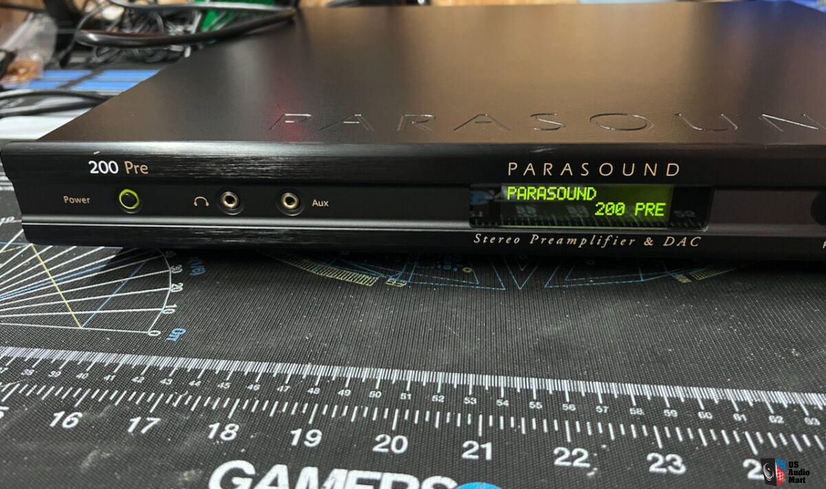 Parasound NewClassic 200 Pre Photo #4017918 - US Audio Mart