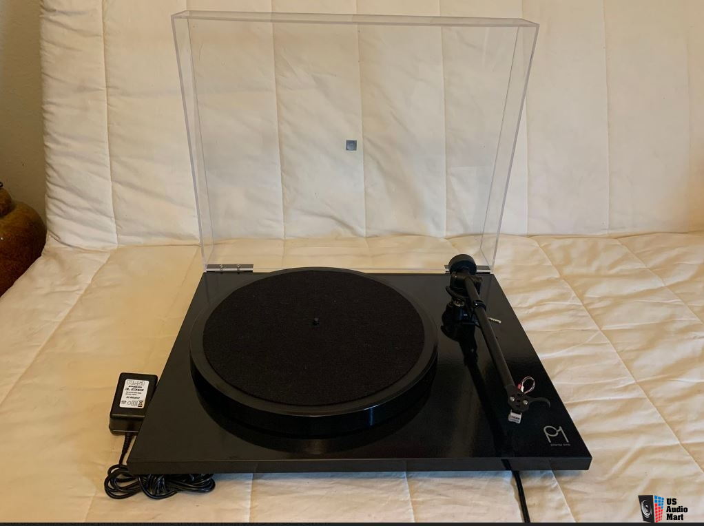Rega P1 Turntable with Cartridge and Cardas wiring For Sale - US Audio Mart