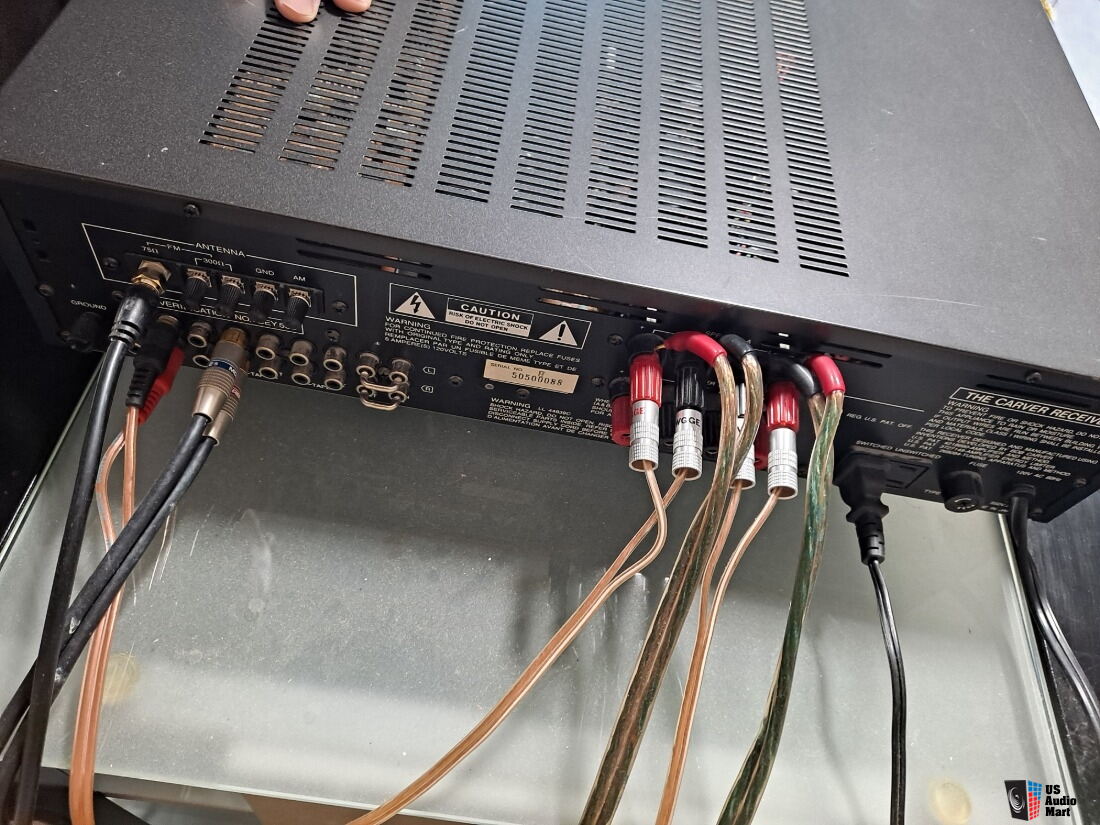 Carver Receiver 900. Works as it should. All original nobs and buttons ...