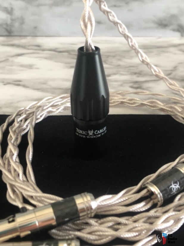 Toxic Cables Silver Widow v2 22awg (laser engraved Furutech!) Photo ...