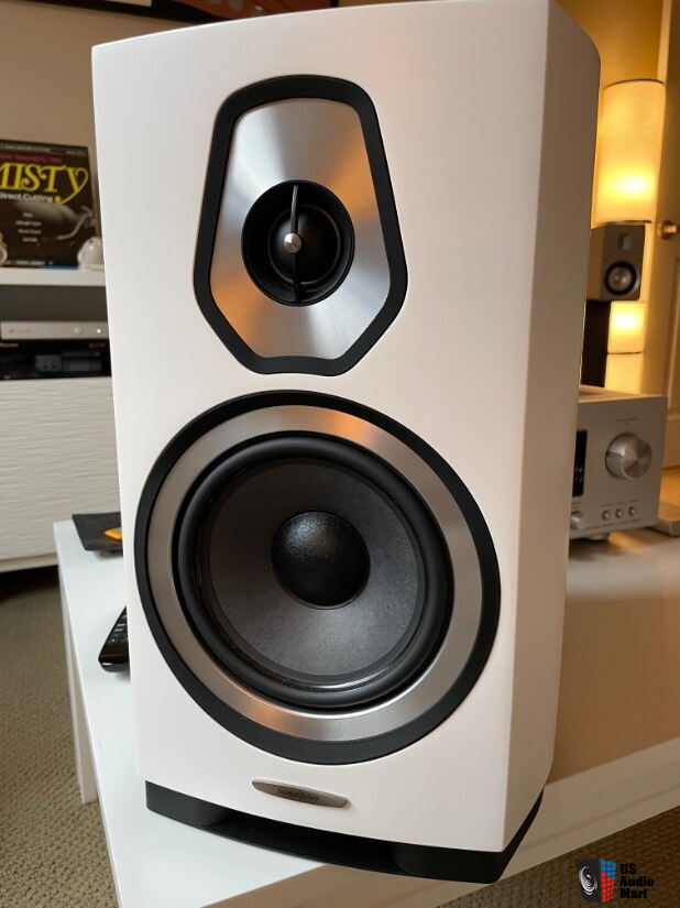 Sonus Faber Sonetto II, White, with stands and original packaging Photo ...
