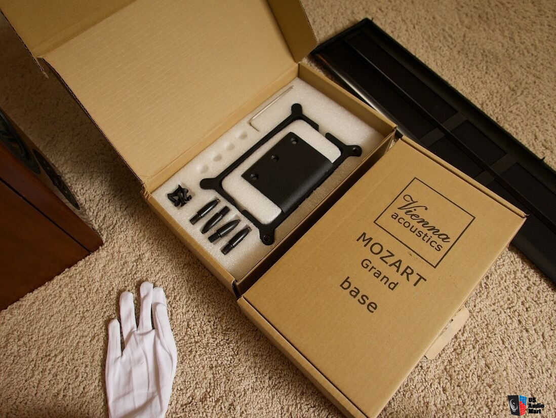Vienna Acoustics Mozart Grand Symphony - One Owner / Latest Version ...