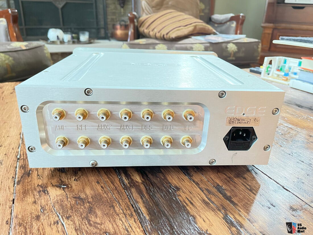 Edge M8M amplifier (175 watts @ 8 ohm) and matching Edge SI-1M ...