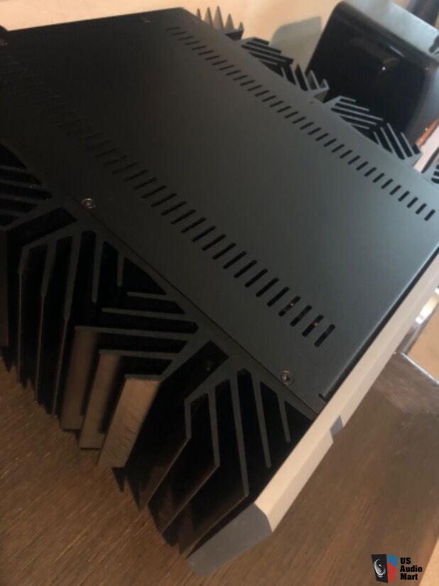 Pass Labs INT-25 Integrated Amplifier Photo #4087493 - US Audio Mart