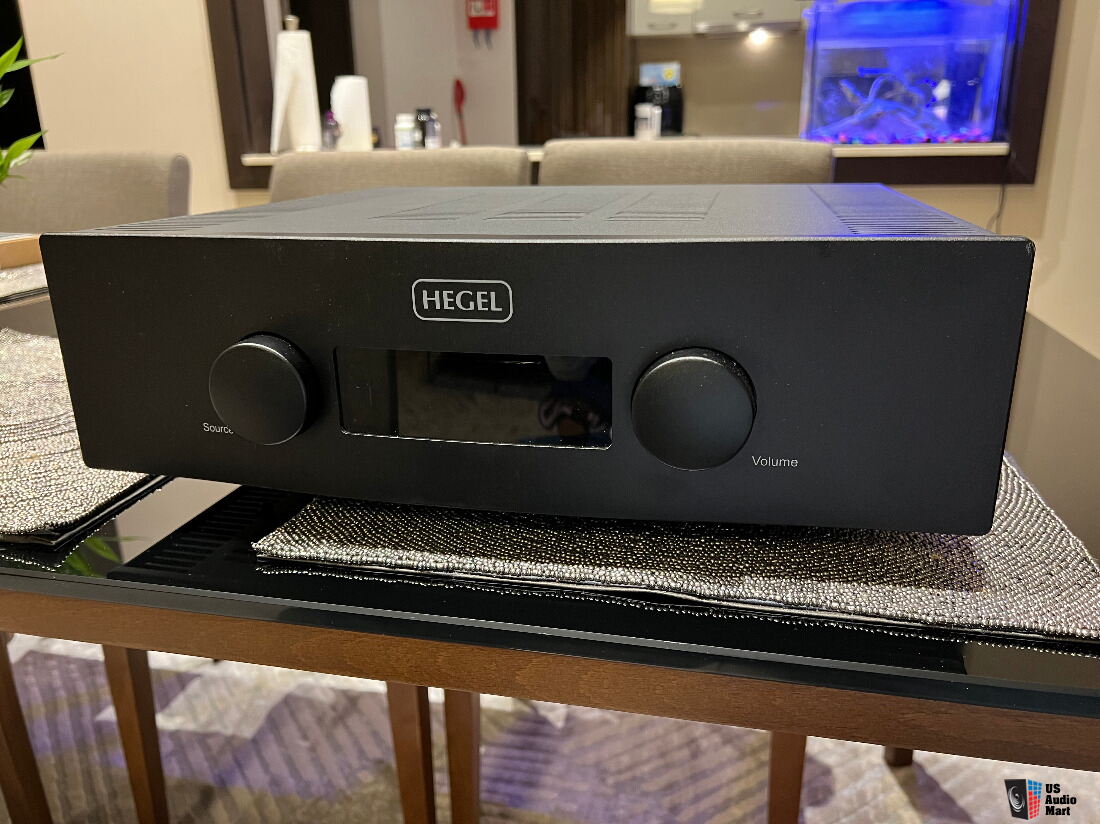 Hegel H390 Integrated Amplifier Photo #4087730 - Canuck Audio Mart