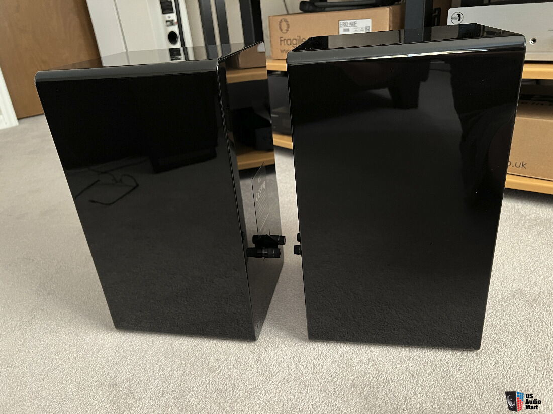 MarkAudio SOTA Cesti-B Bookshelf 2-Way Speakers - Gloss Black Demo's ...