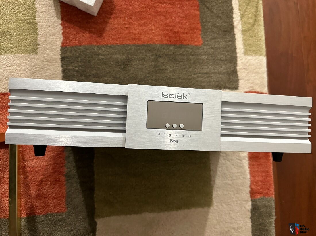 IsoTek EVO3 Sigmas Power Conditioner With EVO3 Premier Power Cable ...