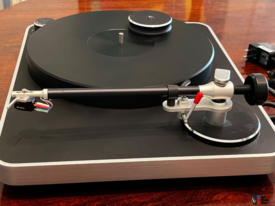 Clearaudio Concept Turntable - Silver with Dynavector 20x2 MC Cartridge ...