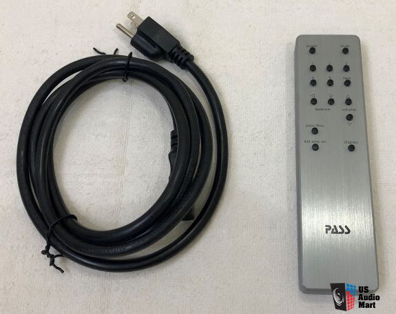Pass Labs XP-32 Preamplifier Photo #4121890 - US Audio Mart