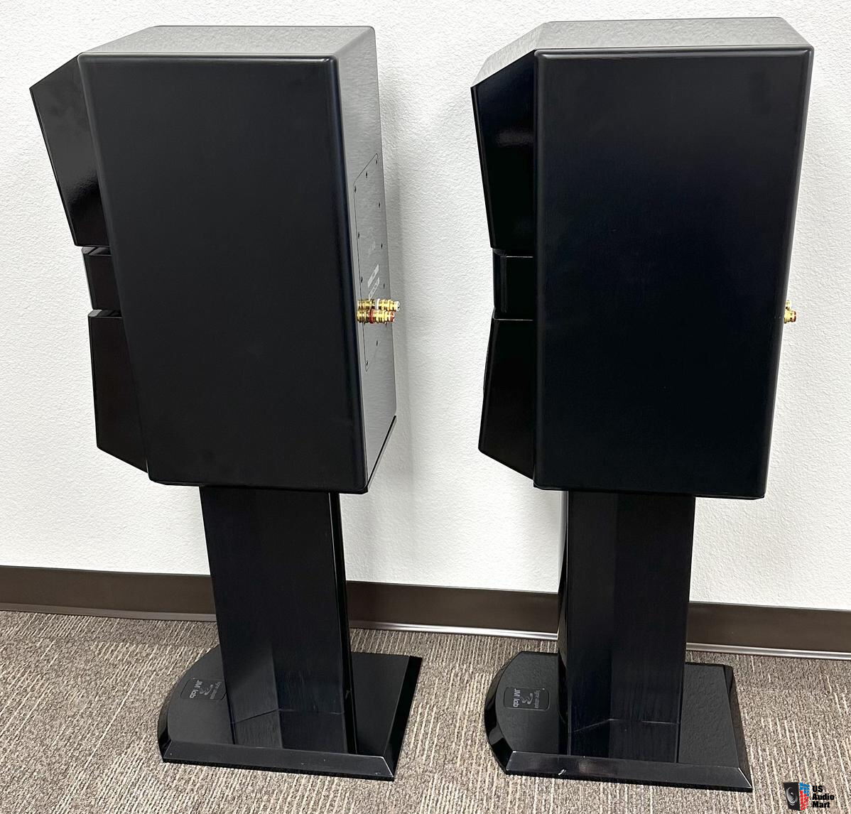 JM Lab Focal Mini Utopia W Factory Stands Great Condition One Owner ...