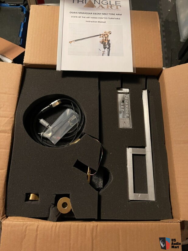 TriangleArt Maestro Turntable with optional TTT Weight and Osiris MKII ...