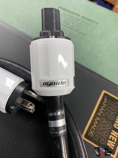 Oyaide Official TUNAMI GPX-R V2 Power Cord 1.8/M Photo #4133793 - UK ...