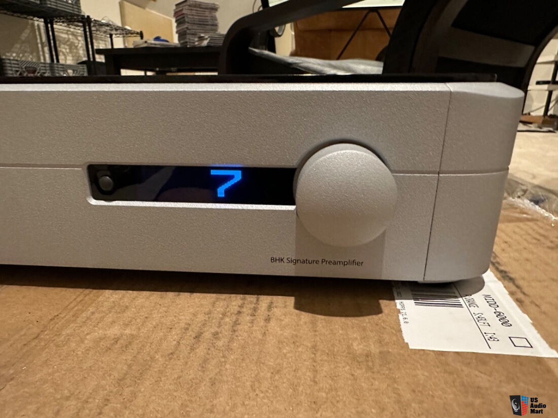 PS Audio BHK Signature Preamp *As New Condition* Silver Photo #4136736 ...