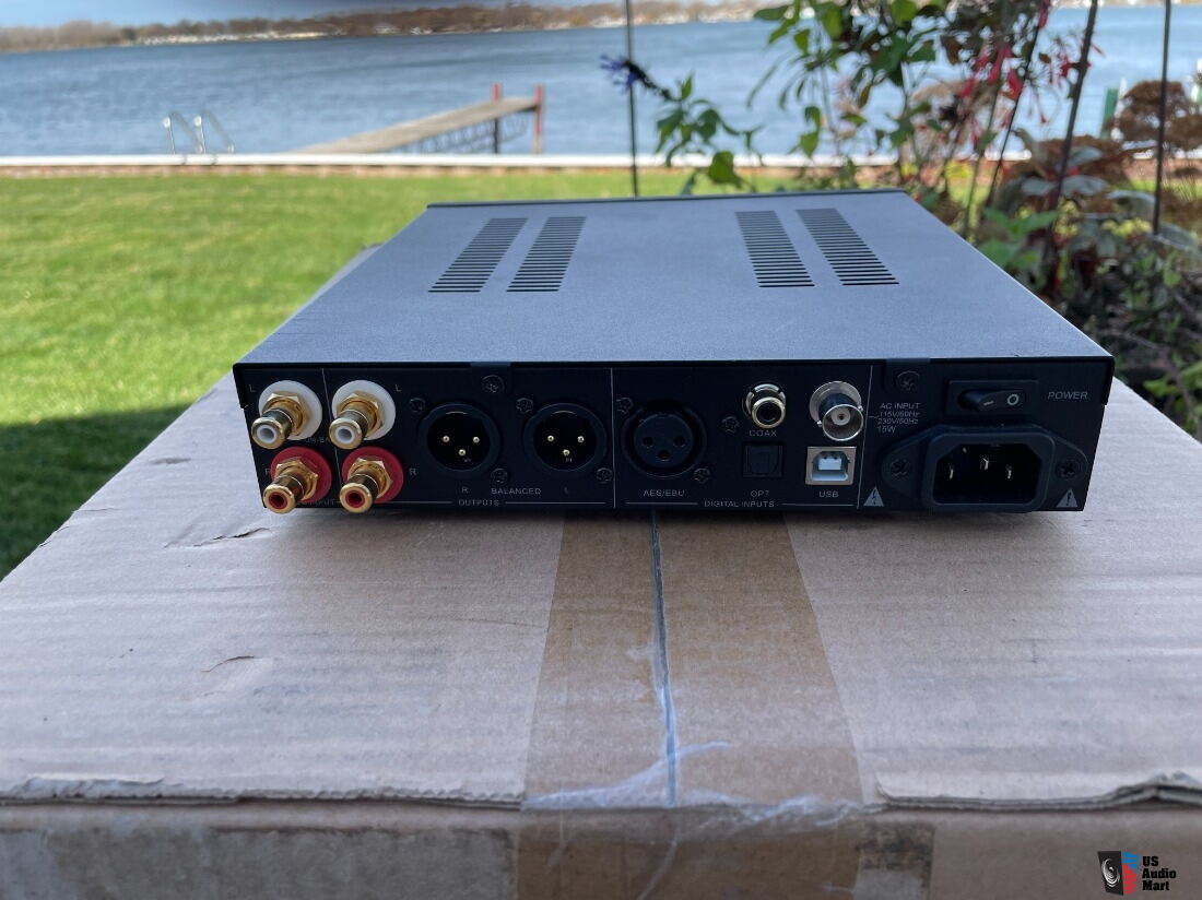 Emotiva Stealth DC 1 Photo #4140733 - UK Audio Mart