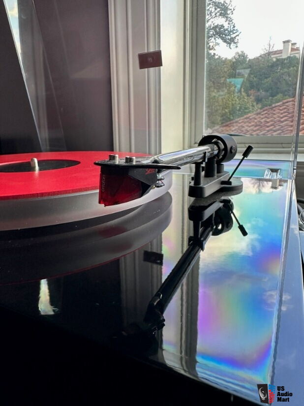 Pro-Ject Debut Carbon Esprit SB (DC) Turntable Record Player Black ...