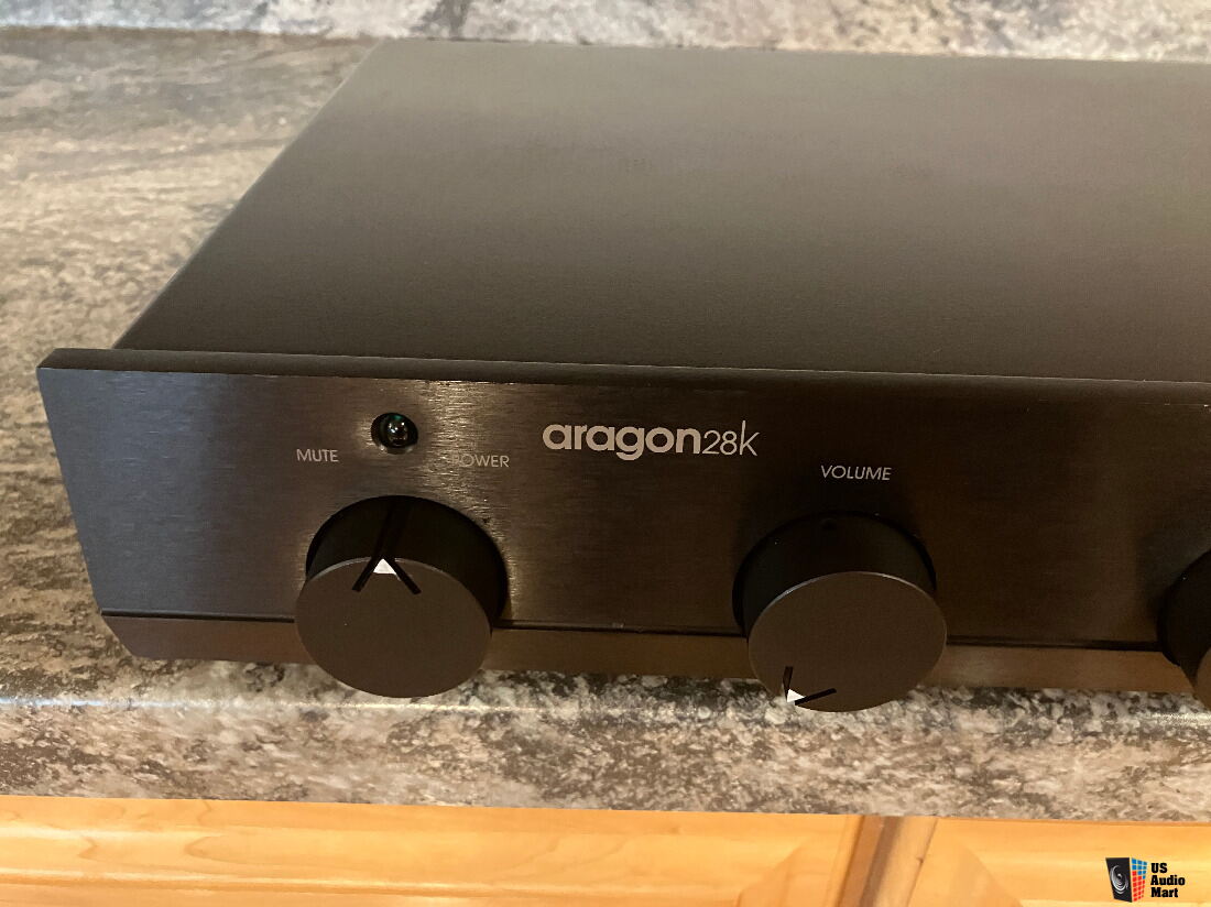 Aragon 28K Preamplifier with Remote Control Photo #4148823 - US Audio Mart