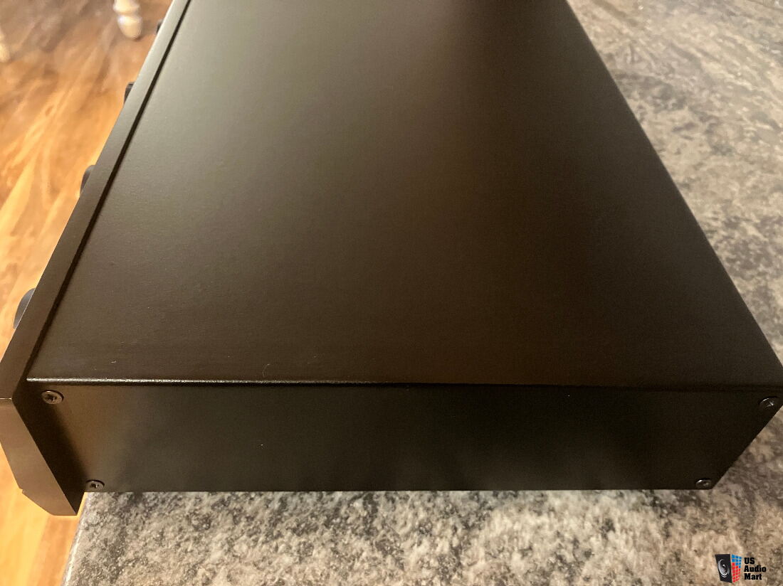Aragon 28K Preamplifier with Remote Control Photo #4148823 - US Audio Mart