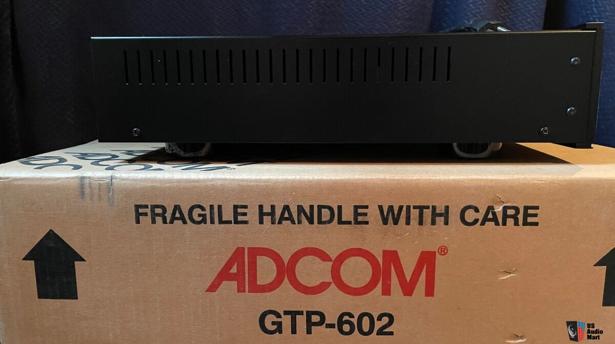 Adcom GTP-602 Preamp w/Phono & built-in FM/AM Tuner Photo #4149250 - US ...