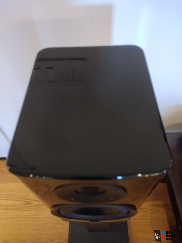 ELAC Solano BS238 Gloss Black Photo #4155385 - US Audio Mart