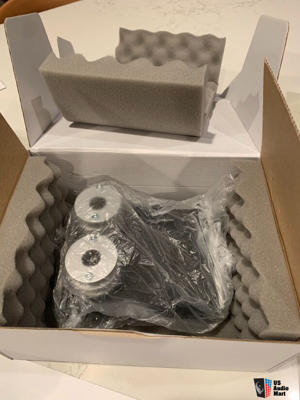 Pro-Ject Tube Box S - 2x 12ax7 Tube Phono Pre-Amp Photo #4155768 ...
