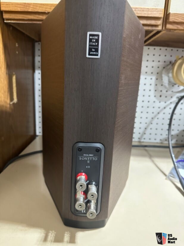 Sonus Faber Sonetto II speakers in Wenge Photo #4156384 - US Audio Mart