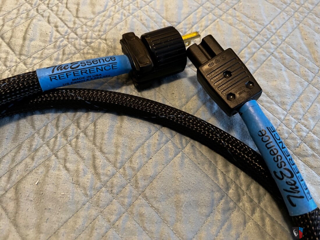 Essential Sound Products (ESP) Essence Reference 2m power cables Photo ...