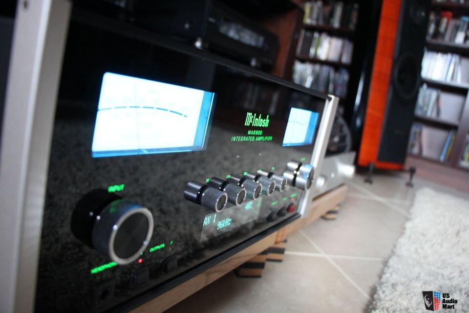Macintosh MA8900 Integrated Amplifier. LOCAL PICK-UP ONLY. SE FLORIDA ...