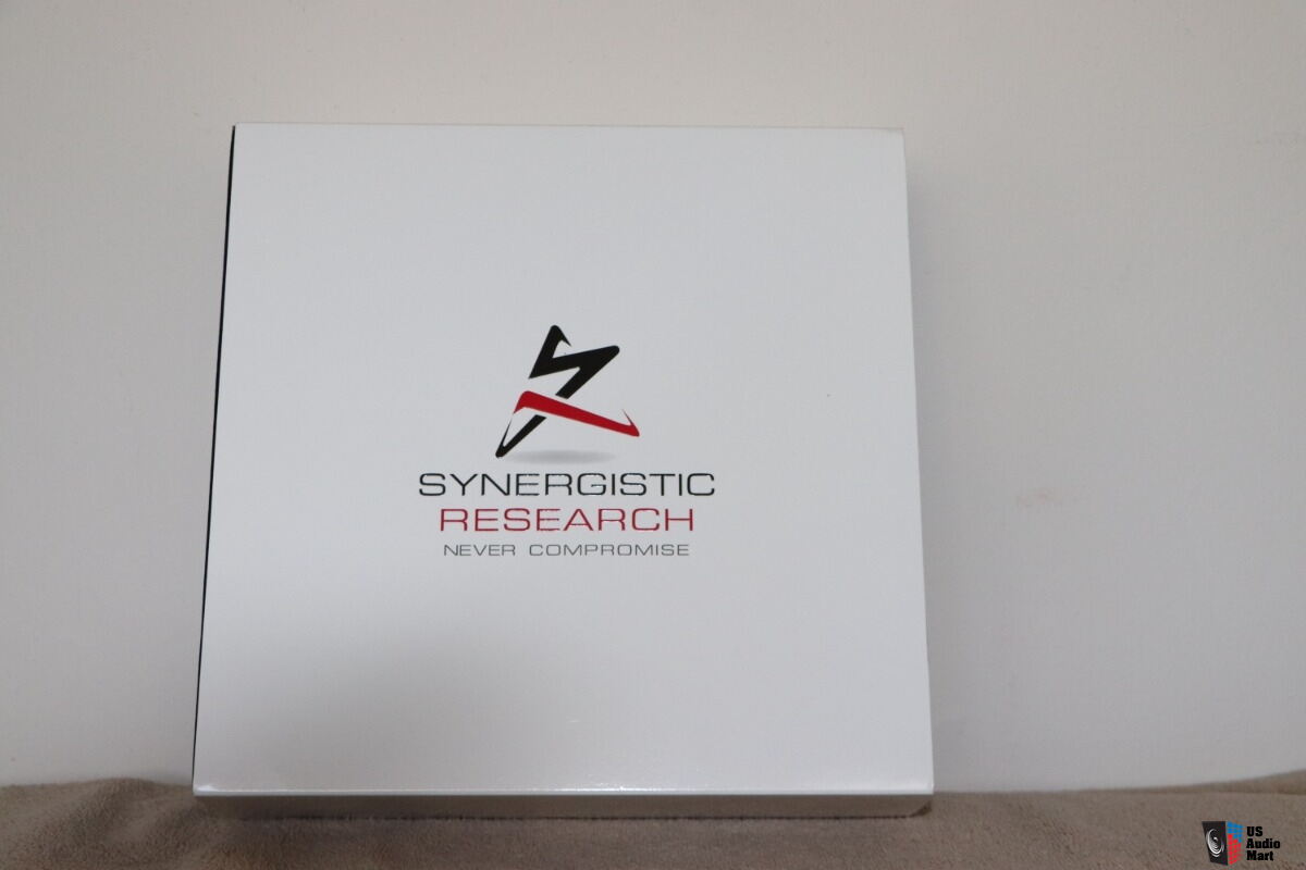 Synergistic Research Foundation Speaker Cables - 9 ft Bananas Black ...