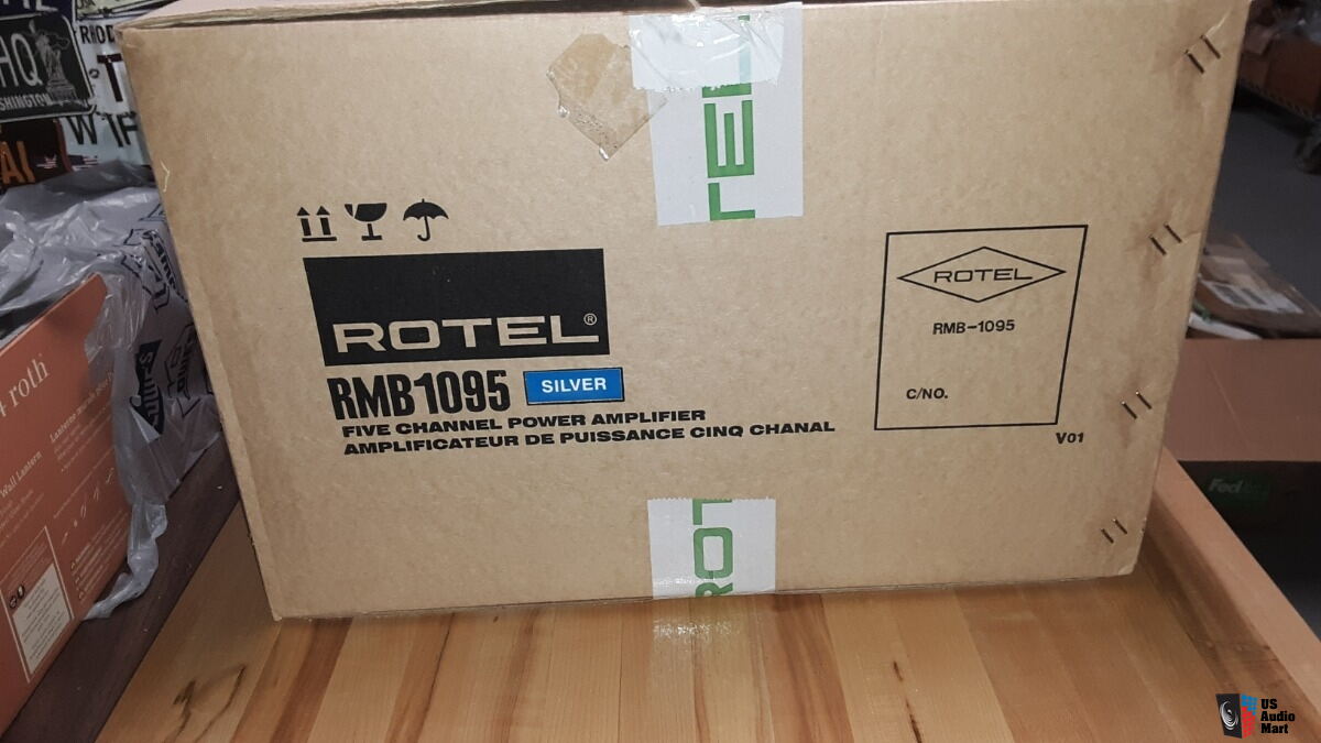 Rotel RMB-1095 1000 watt 5 ch Amp Photo #4164289 - US Audio Mart