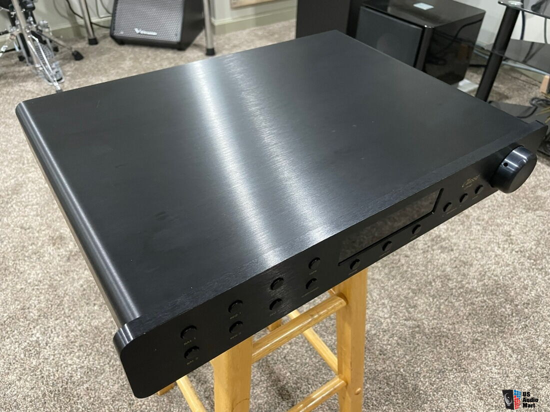 Classe Audio CP-60 Preamplifier with Remote and External Power Supply ...