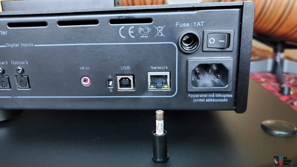 Hegel HD30 DAC w/ Volume Control and Upgraded Synergistic Research ...
