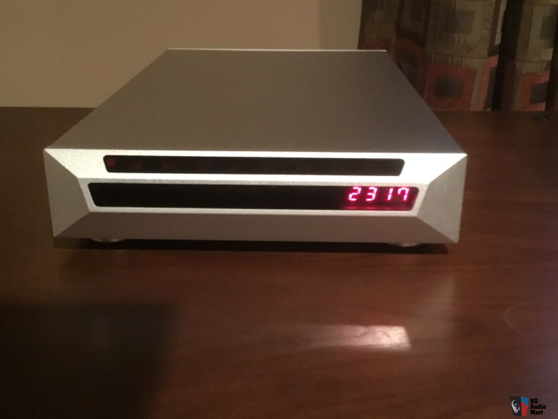 NuForce CDP-8 CD Player - MINT Condition - Over 50% off - See pics For ...