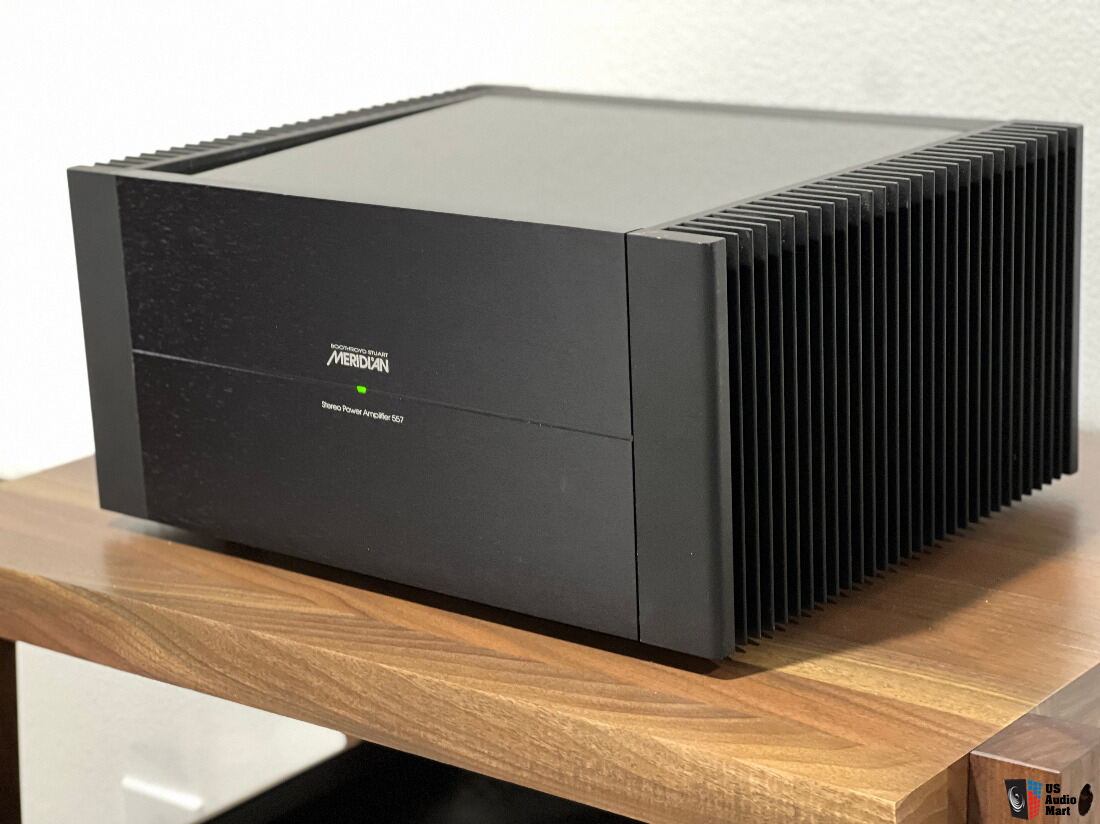 Meridian 502 Dual Mono Preamplifier & Meridian 557 Stereo Amplifier ...