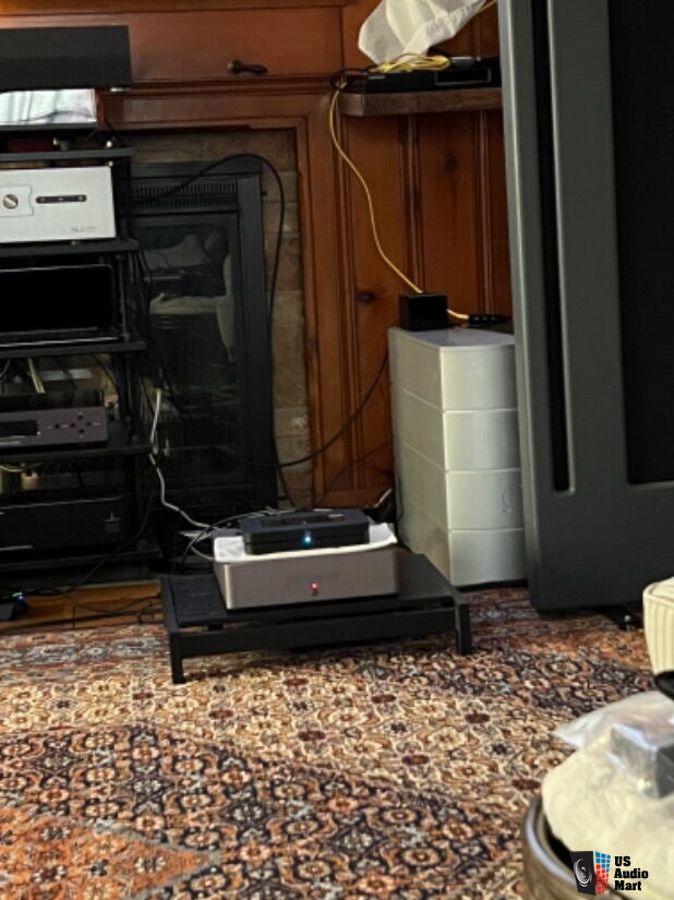 Apogee Acoustics Duetta Ultimate True sound works reconstruction Photo ...