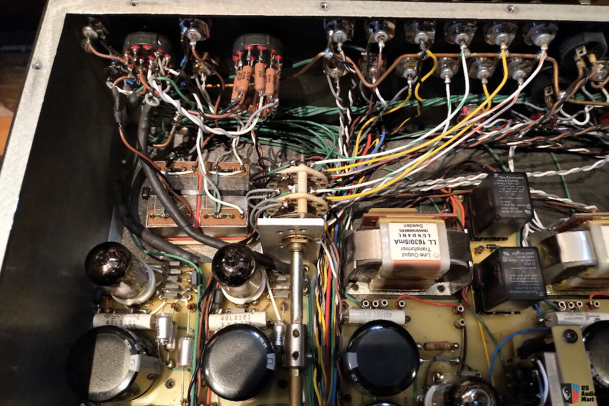 VAC Signature Mk IIa Pre-Amp with Special Edition (SE) Upgrade + Mono ...