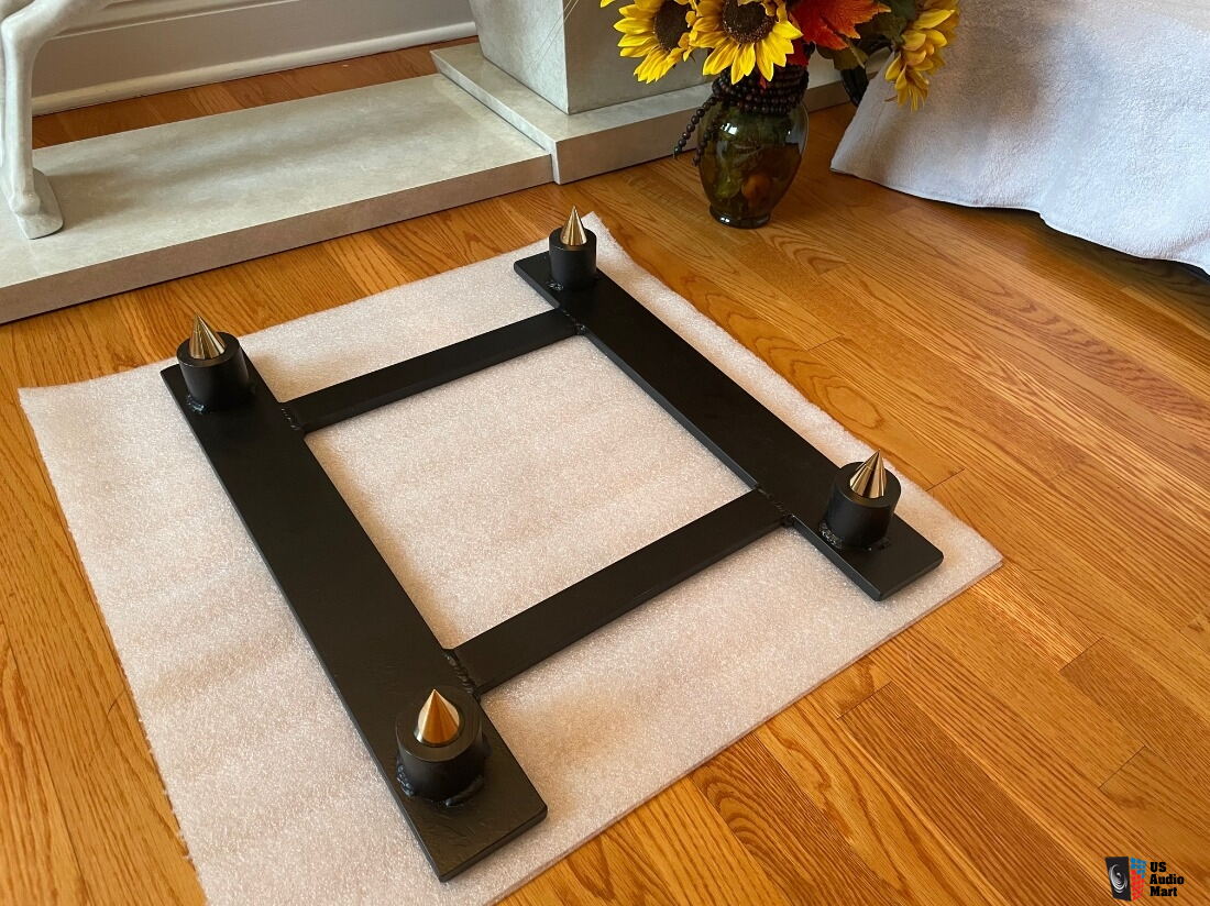 Amp Stands, Component Isolation, 1-Pair, With Gold Cones, Now Shipping ...