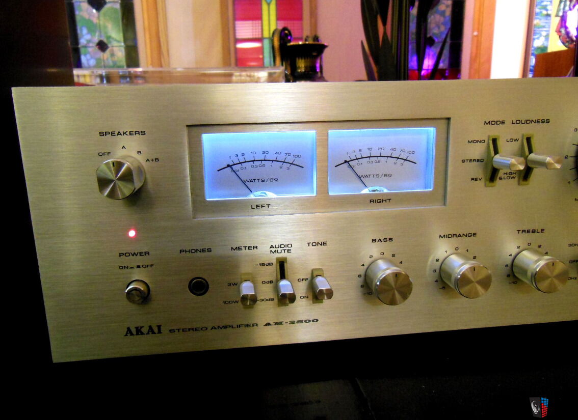 AKAI AM-2800 Integrated Amplifer Classic Silver Face Near-Mint Photo ...