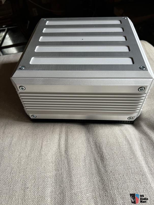 Isotek Titan EVO3 Photo #4179923 - US Audio Mart