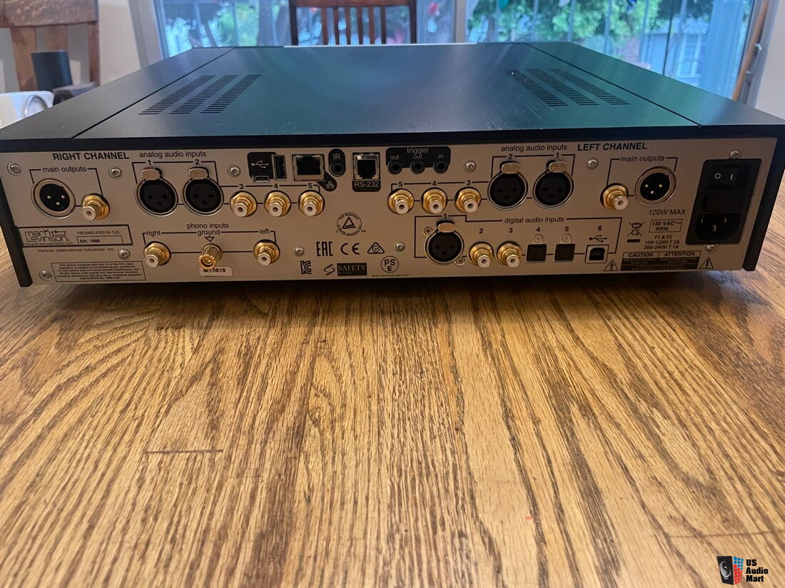 Mark Levinson 526 Reference Preamp ( mint)! Photo #4182344 - US Audio Mart