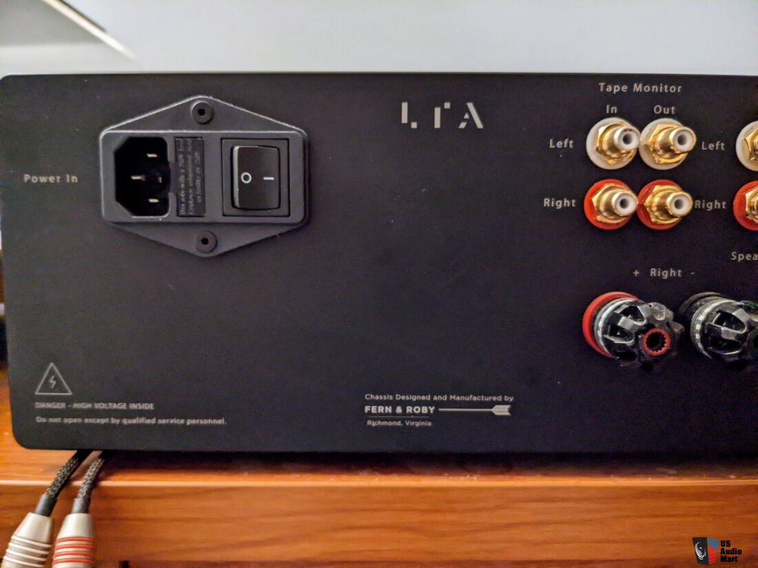 LTA Z10 integrated amplifier with phono input Photo #4187408 - US Audio ...