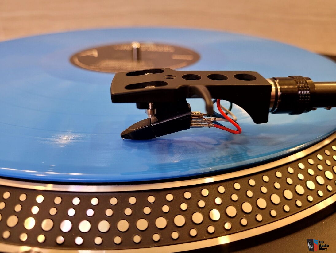 Technics SL-1200MK7 ***plus*** Super OM Cartridge and Vivid Line Stylus ...